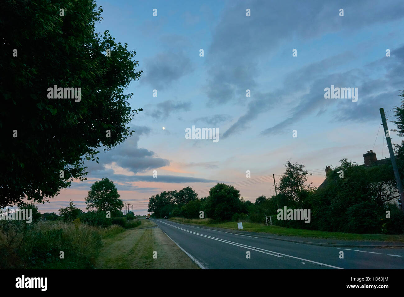 Road sign holder hi-res stock photography and images - Alamy