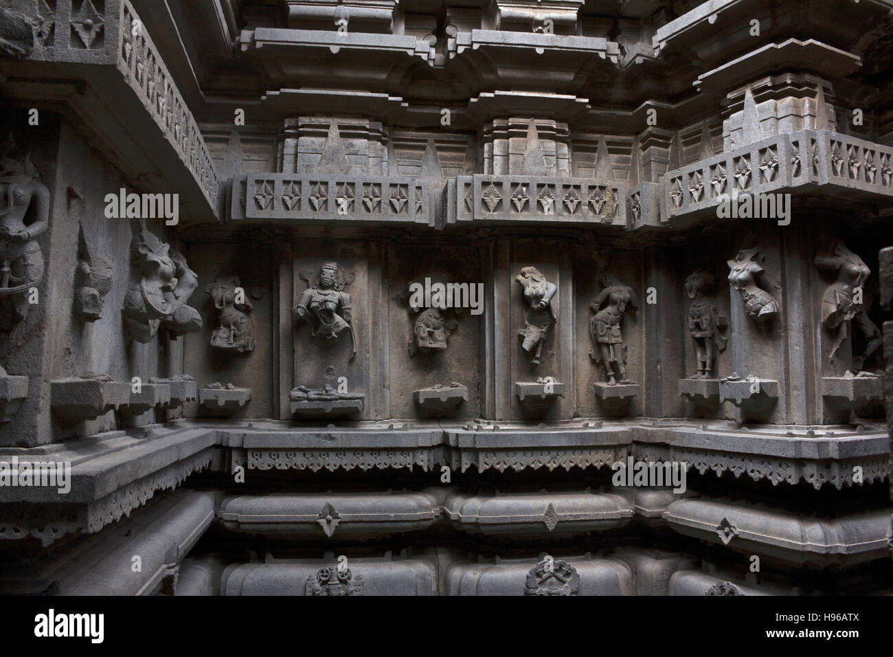 Apsaras/Surasundaris (celestial maidens), Bhuleshwar, Maharashtra ...