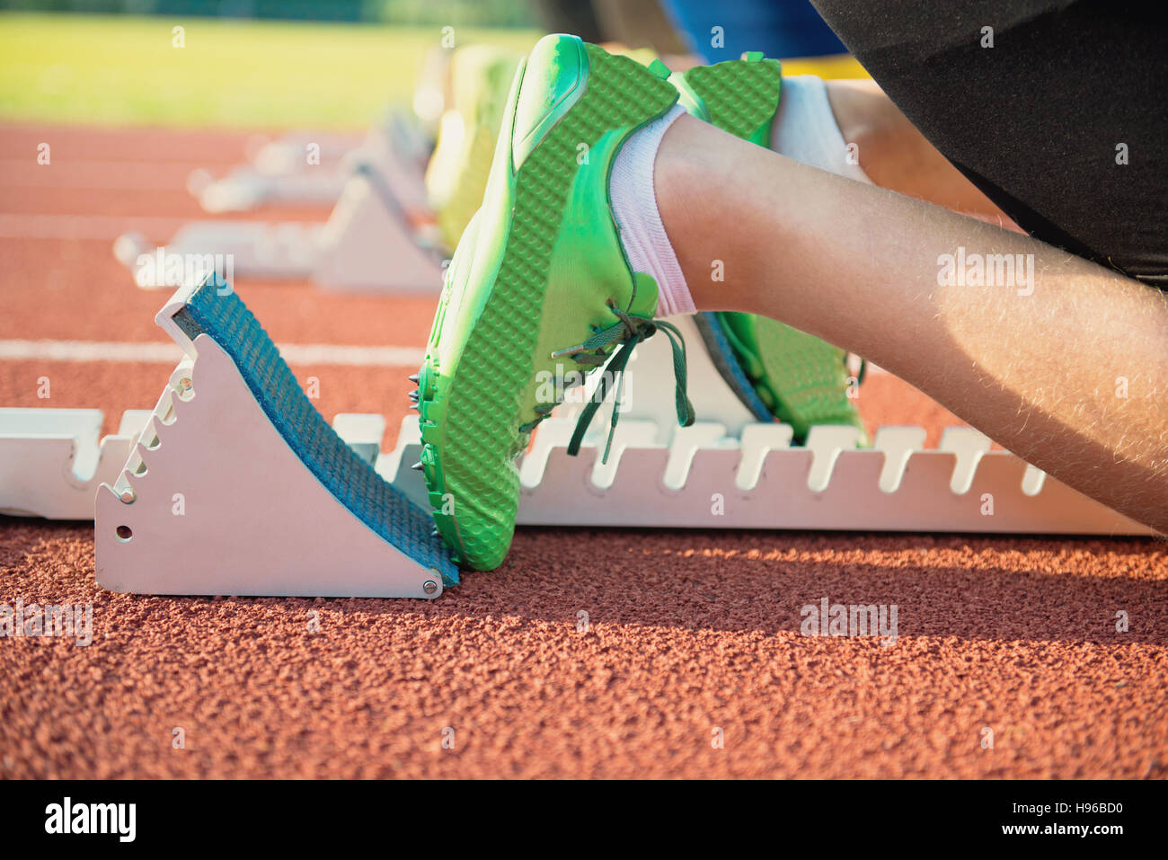 Starting block feet close up hi-res stock photography and images - Alamy