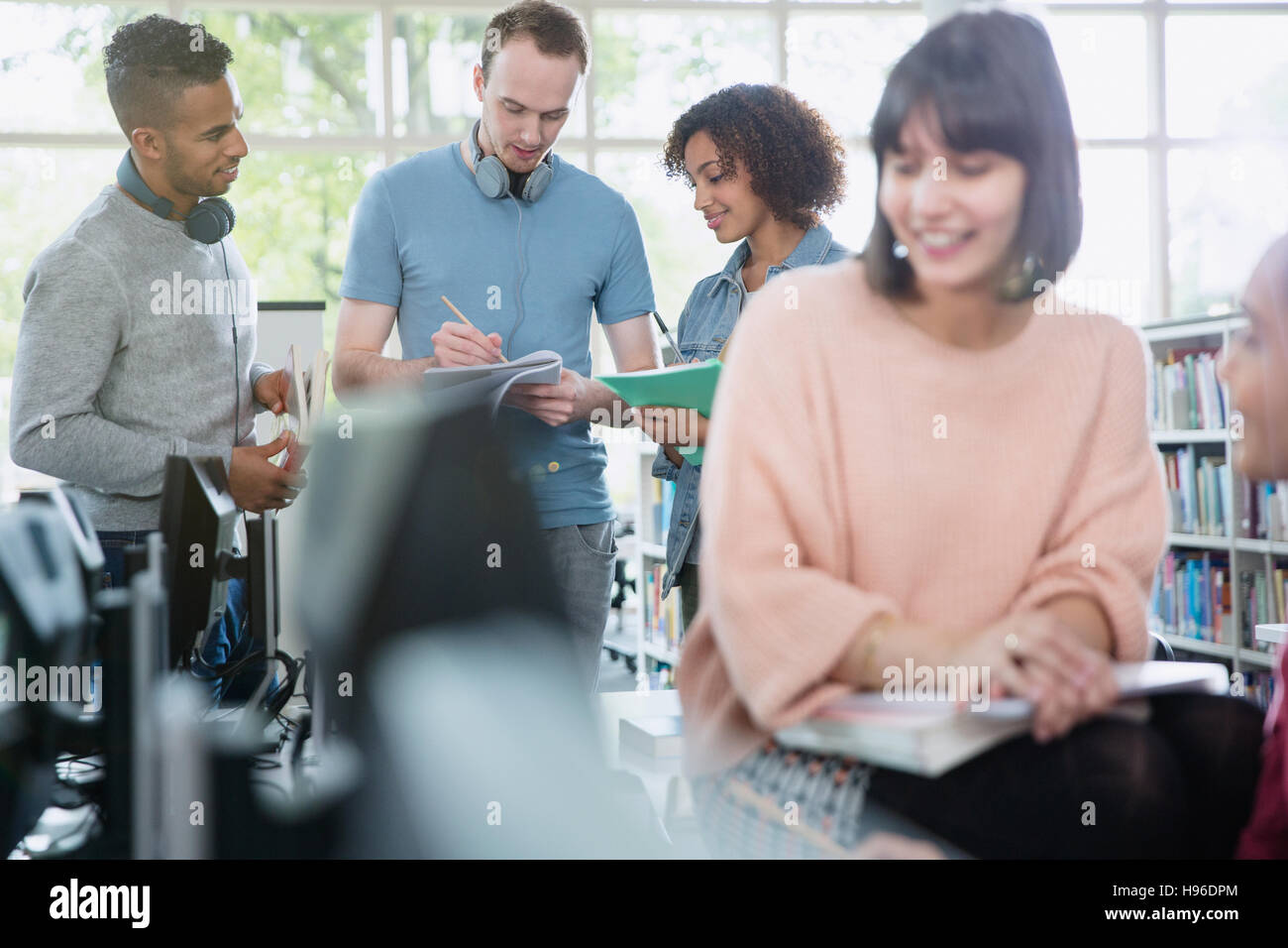 College students studying in library Stock Photo - Alamy
