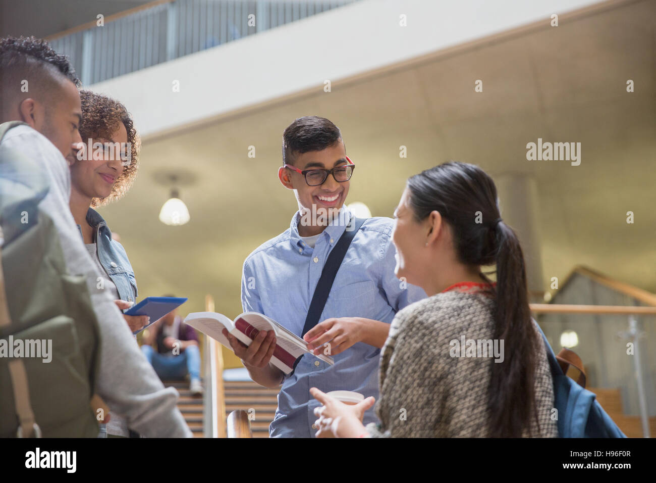 College students talking Stock Photo - Alamy