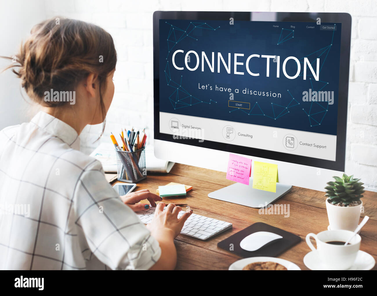 Connection Homepage Start Button Concept Stock Photo - Alamy