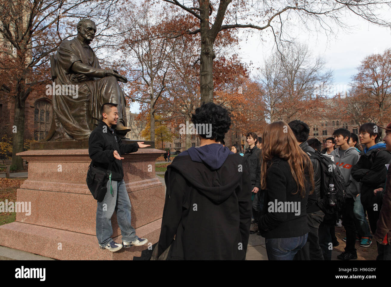 Yale campus hi-res stock photography and images - Alamy