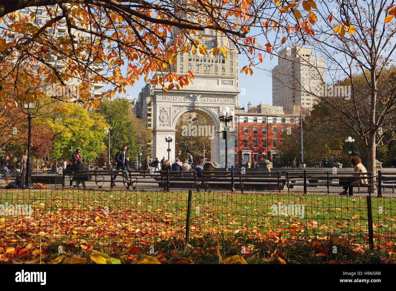 Washington Square Park, New York, on a warm sunny autumn morning ...