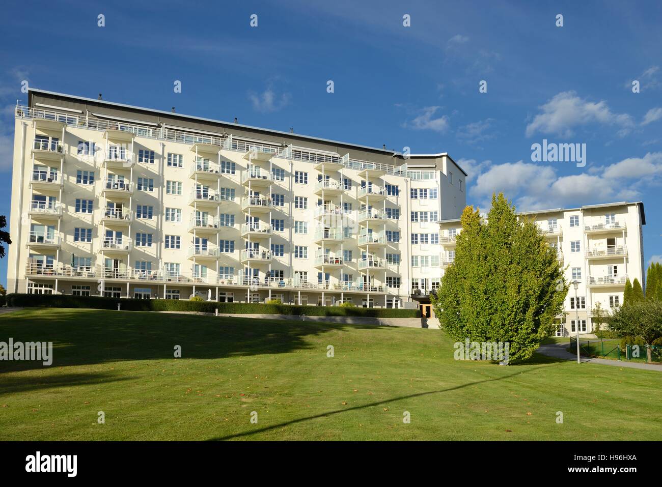 Neighbor building hi-res stock photography and images - Alamy