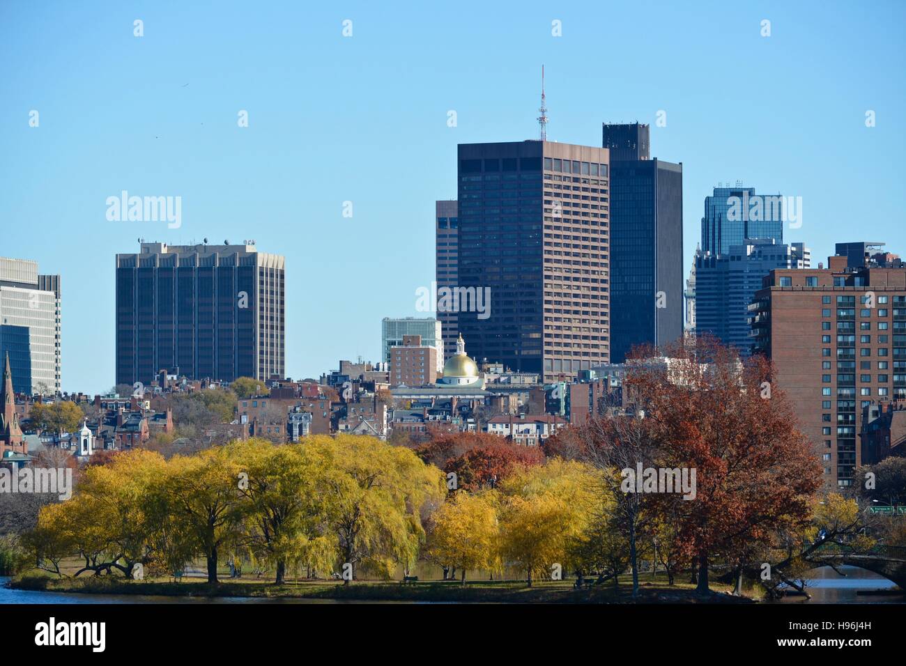 The Boston skyline featuring the Downtown, Back Bay, and Beacon Hill ...
