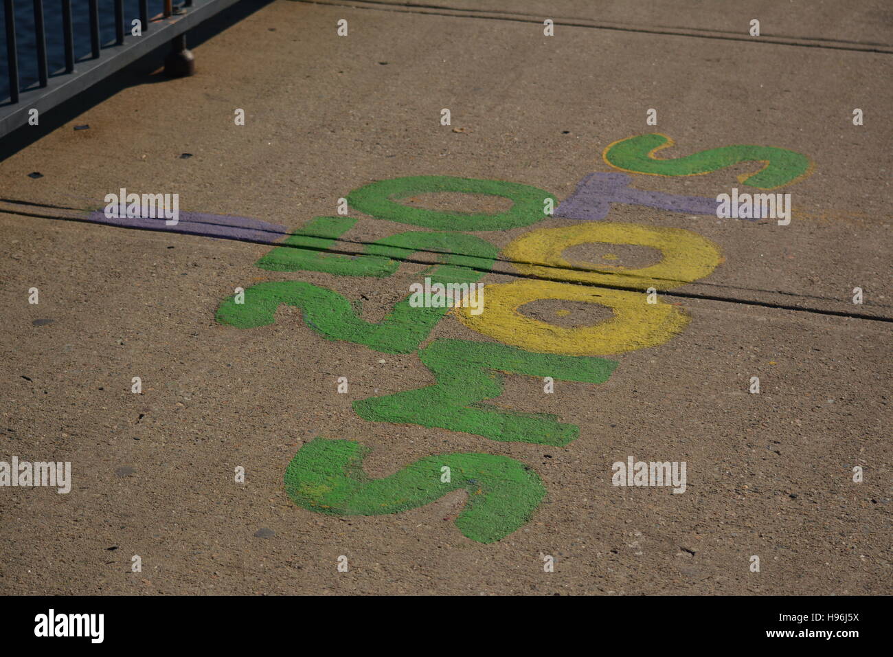 Harvard bridge smoot hi-res stock photography and images - Alamy