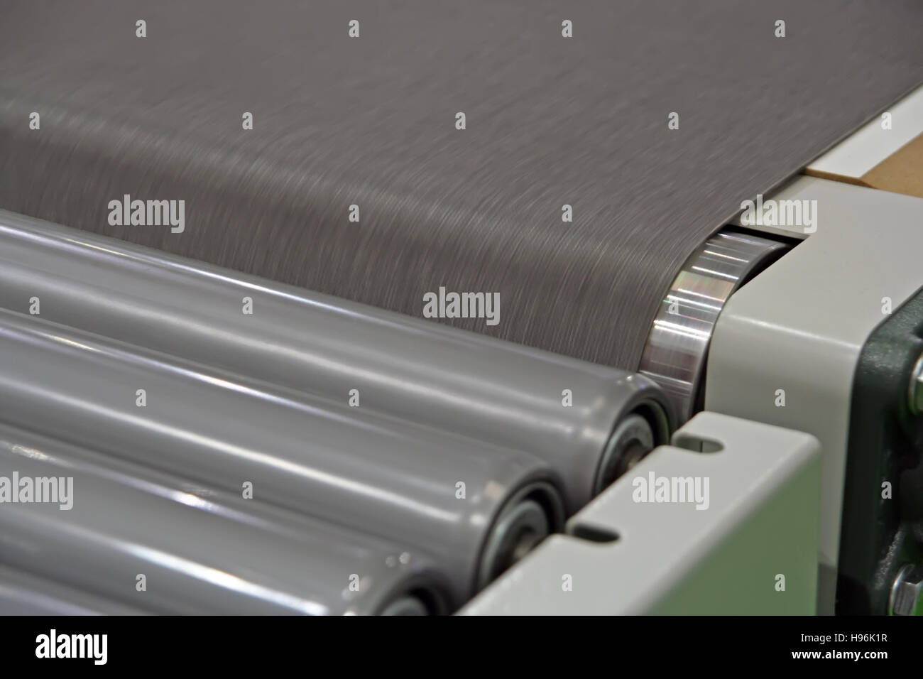 Assembly line conveyor belt hi-res stock photography and images - Alamy