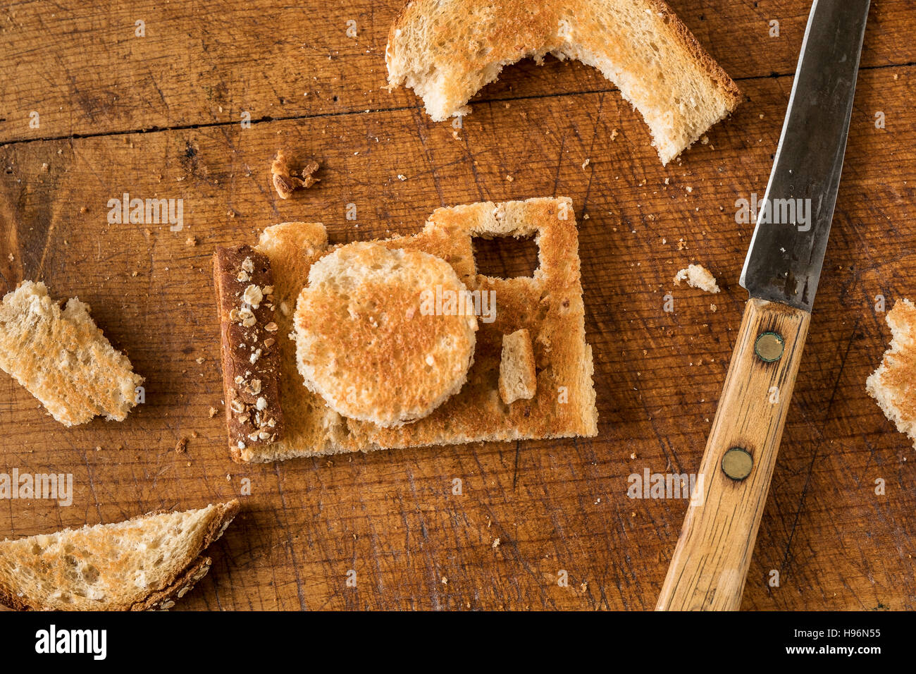Symbol cutting board hi-res stock photography and images - Alamy