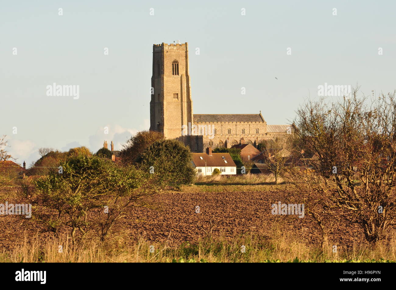 St marys happisburgh hi-res stock photography and images - Alamy