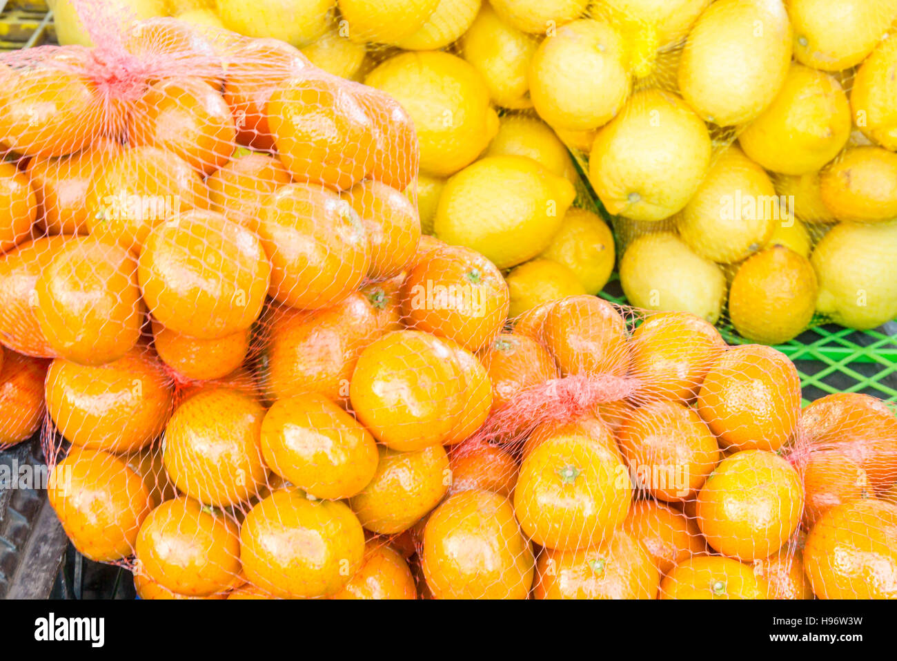 Oranges and Lemons in Market in Chile Stock Photo - Alamy