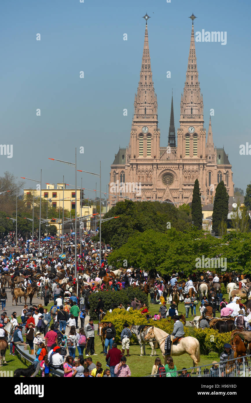 Our lady of lujan hi-res stock photography and images - Alamy