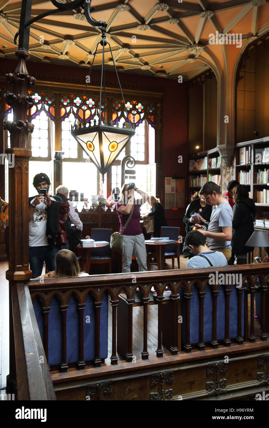 Jk rowling portrait hi-res stock photography and images - Alamy