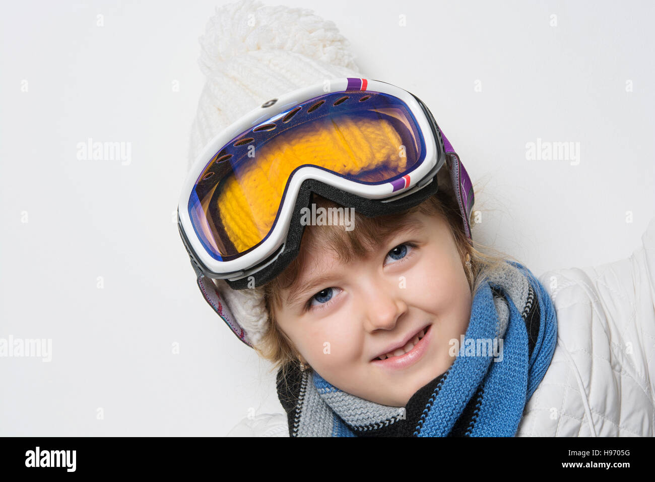 Winter sports girl hi-res stock photography and images - Alamy