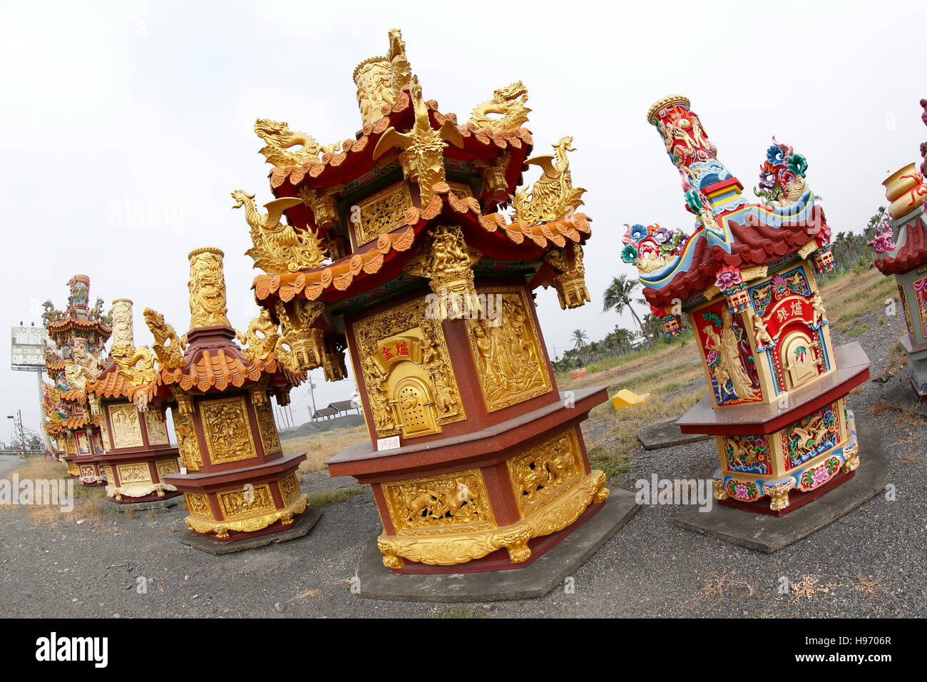 Art and craft hi-res stock photography and images - Alamy