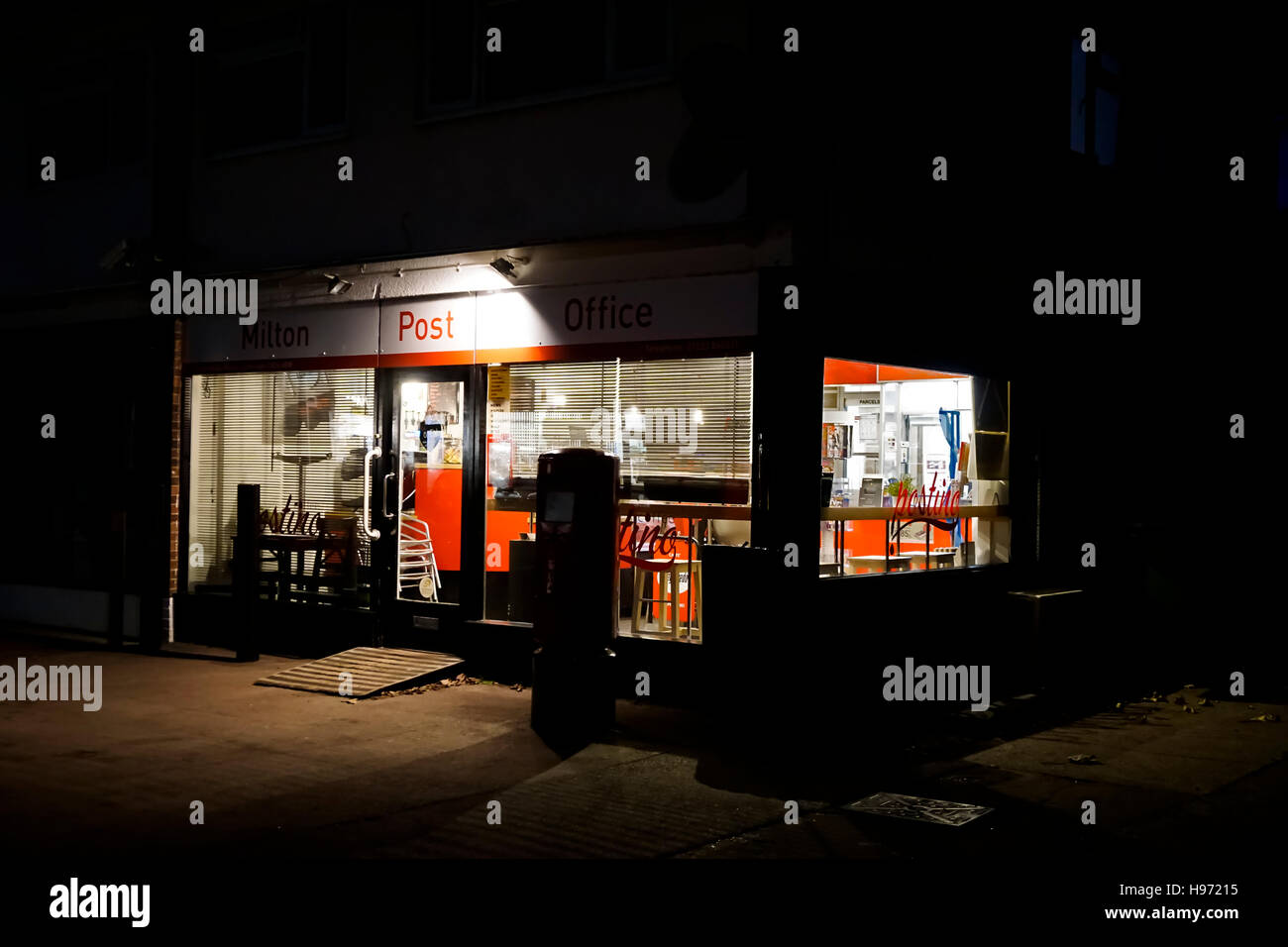 Shop with post office hi-res stock photography and images - Alamy