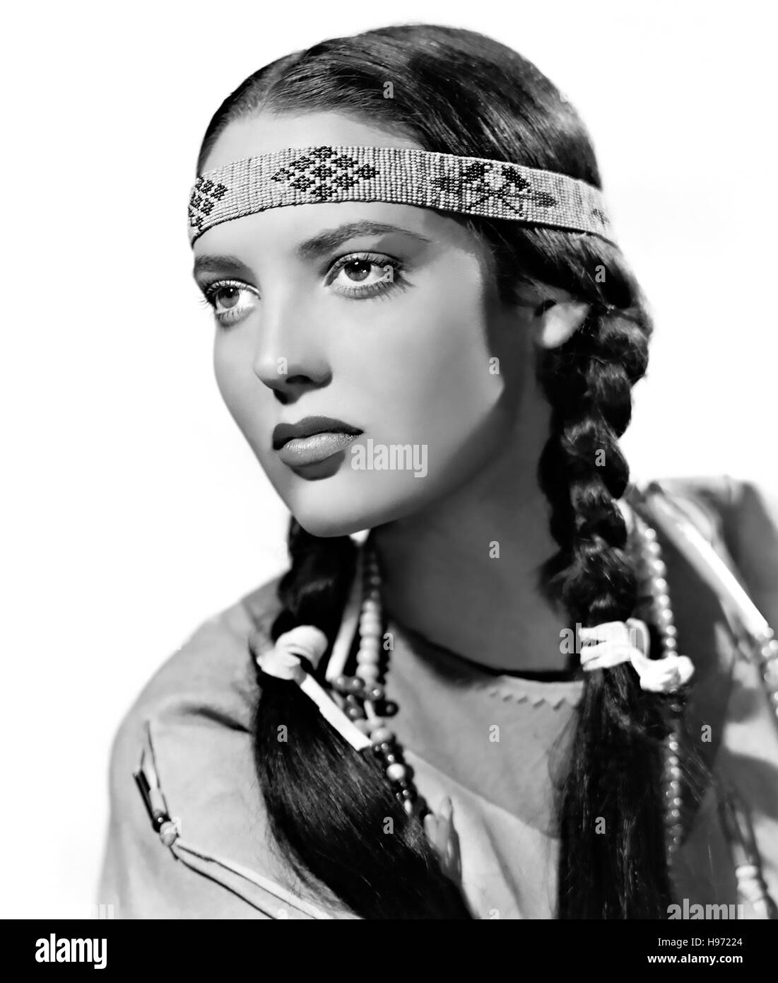 BUFFALO BILL 1944 Twentieth Century Fox film with Linda Darnell as Dawn ...