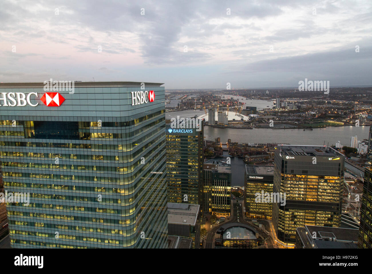 Airport hsbc hi-res stock photography and images - Alamy