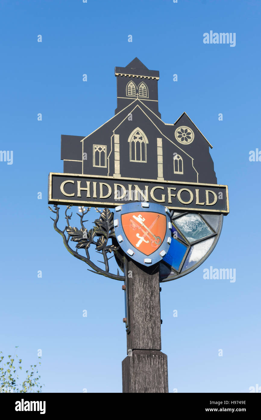 Village signs uk hi-res stock photography and images - Alamy