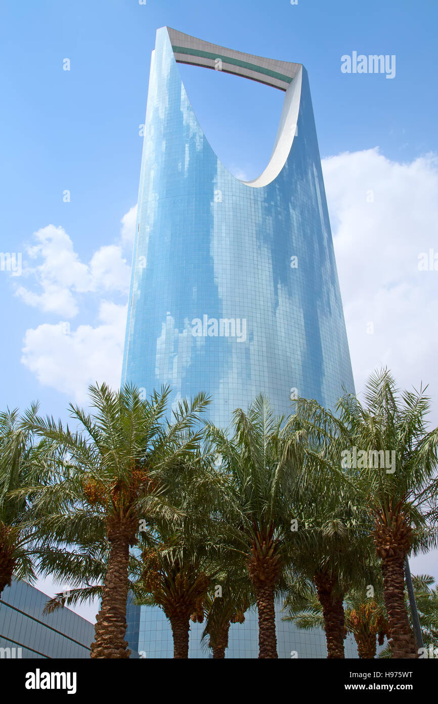 Kingdom tower mall riyadh hi-res stock photography and images - Alamy