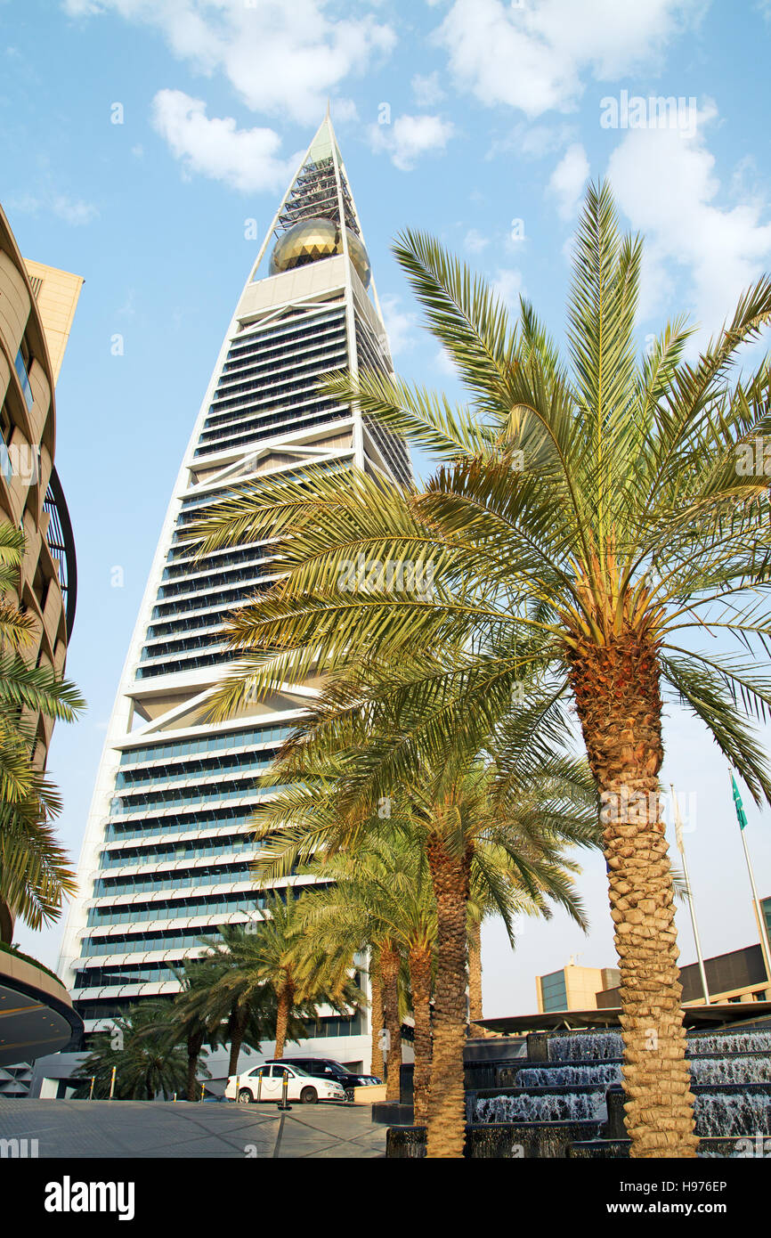 RIYADH - AUGUST 22: Sunset light at Al Faisaliah tower facade on August ...