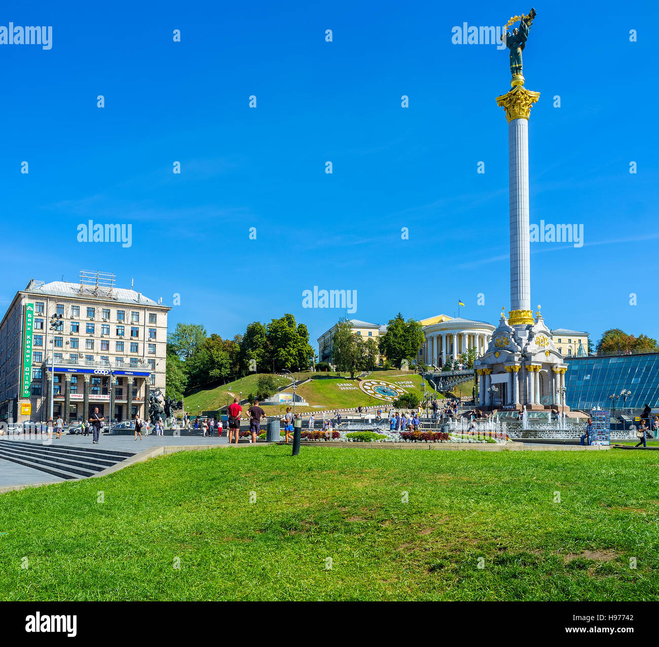 The architectural ensemble of Independence Square (Maidan Nezalezhnosti ...
