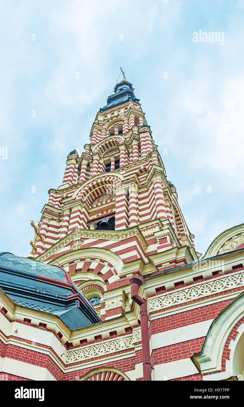 Tallest churches hi-res stock photography and images - Alamy