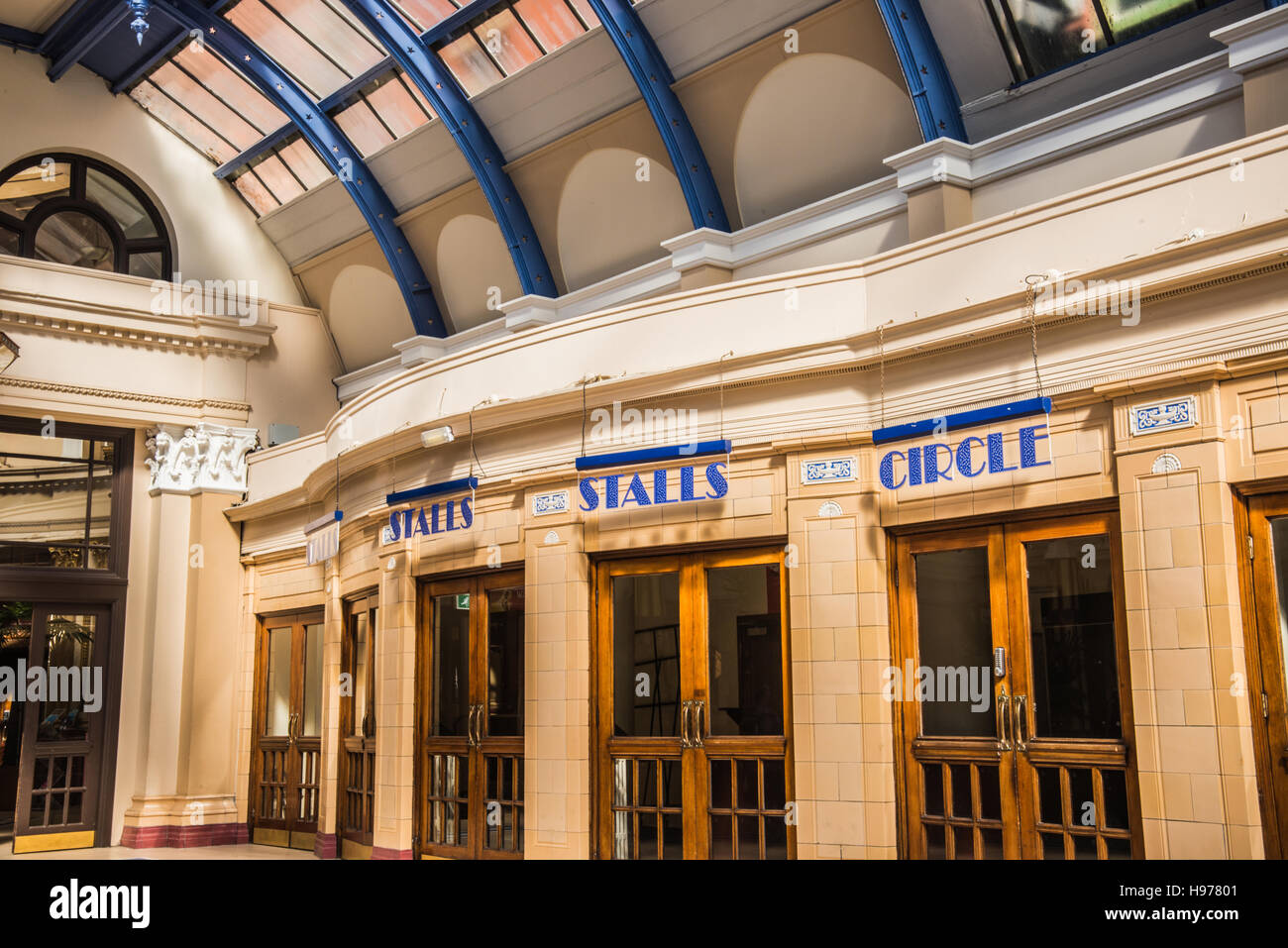 Theater entrance hi-res stock photography and images - Alamy