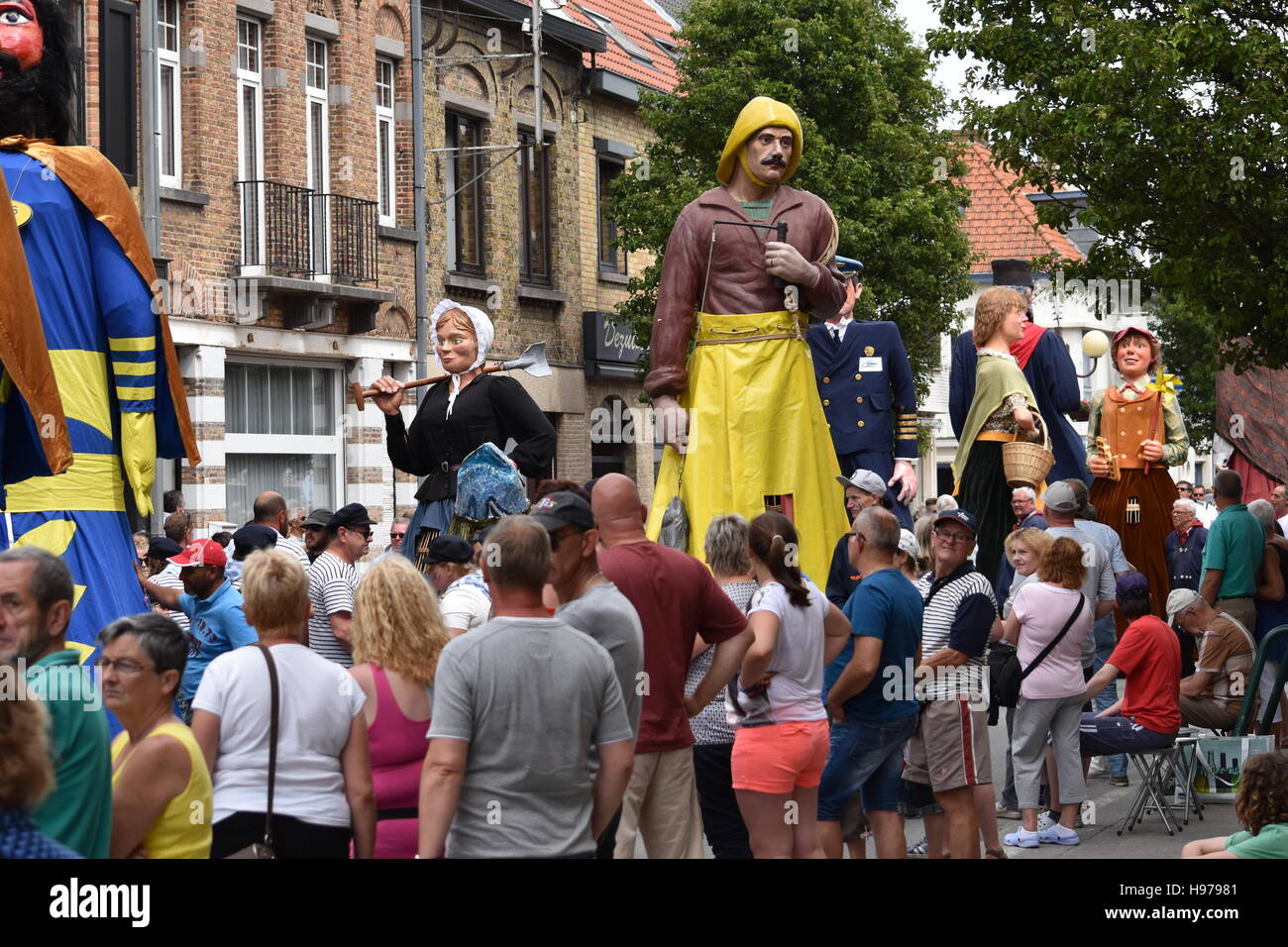 reuzenstoet, reuzen, giant, Nieuwpoort Stock Photo - Alamy