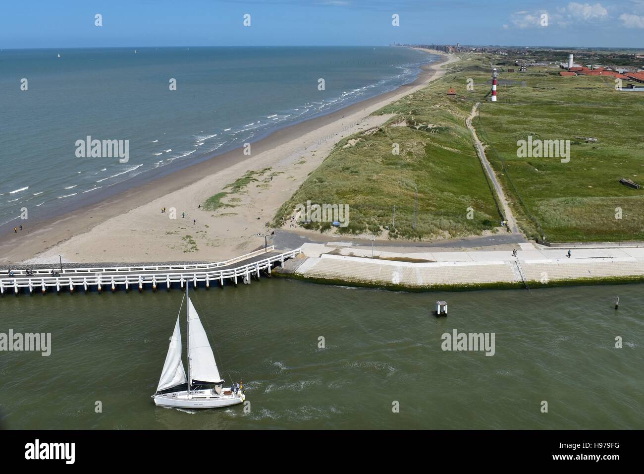 Vuurtoren zee hi-res stock photography and images - Alamy