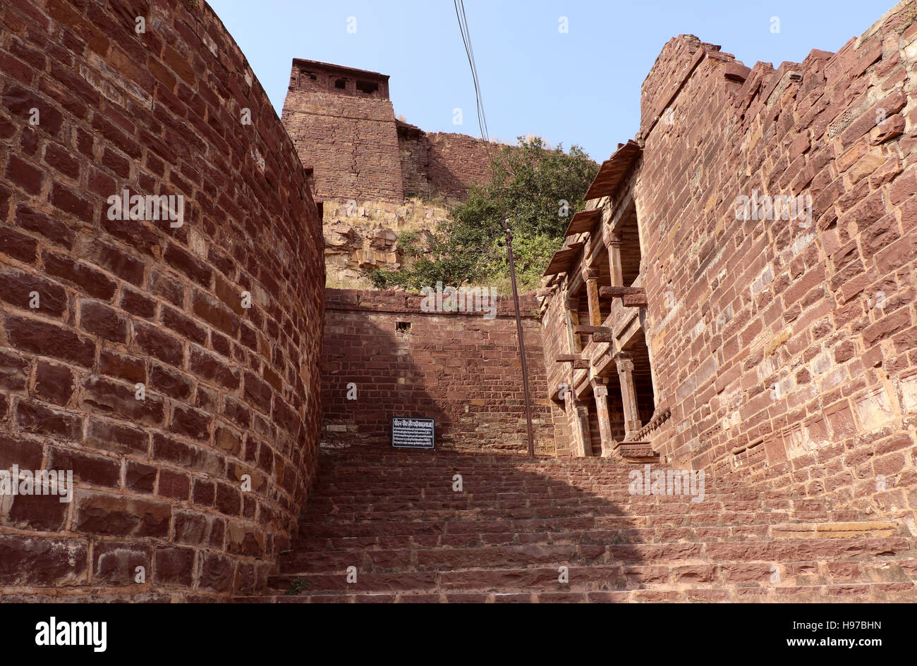 Entrance of thousand years old Narwar Fort Stock Photo - Alamy