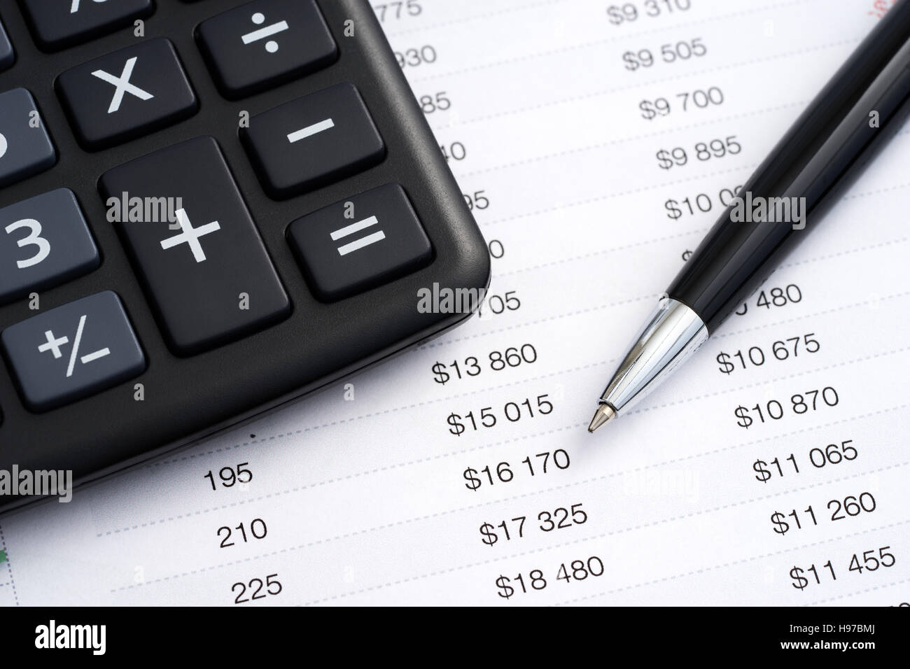 Business pen calculator on hi-res stock photography and images - Alamy