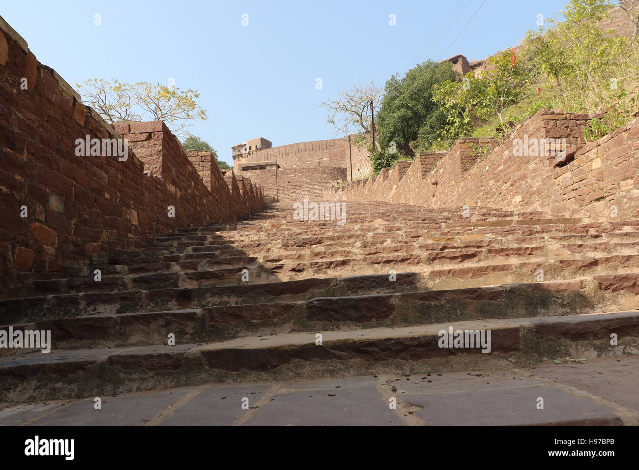 Entrance of thousand years old Narwar Fort Stock Photo - Alamy