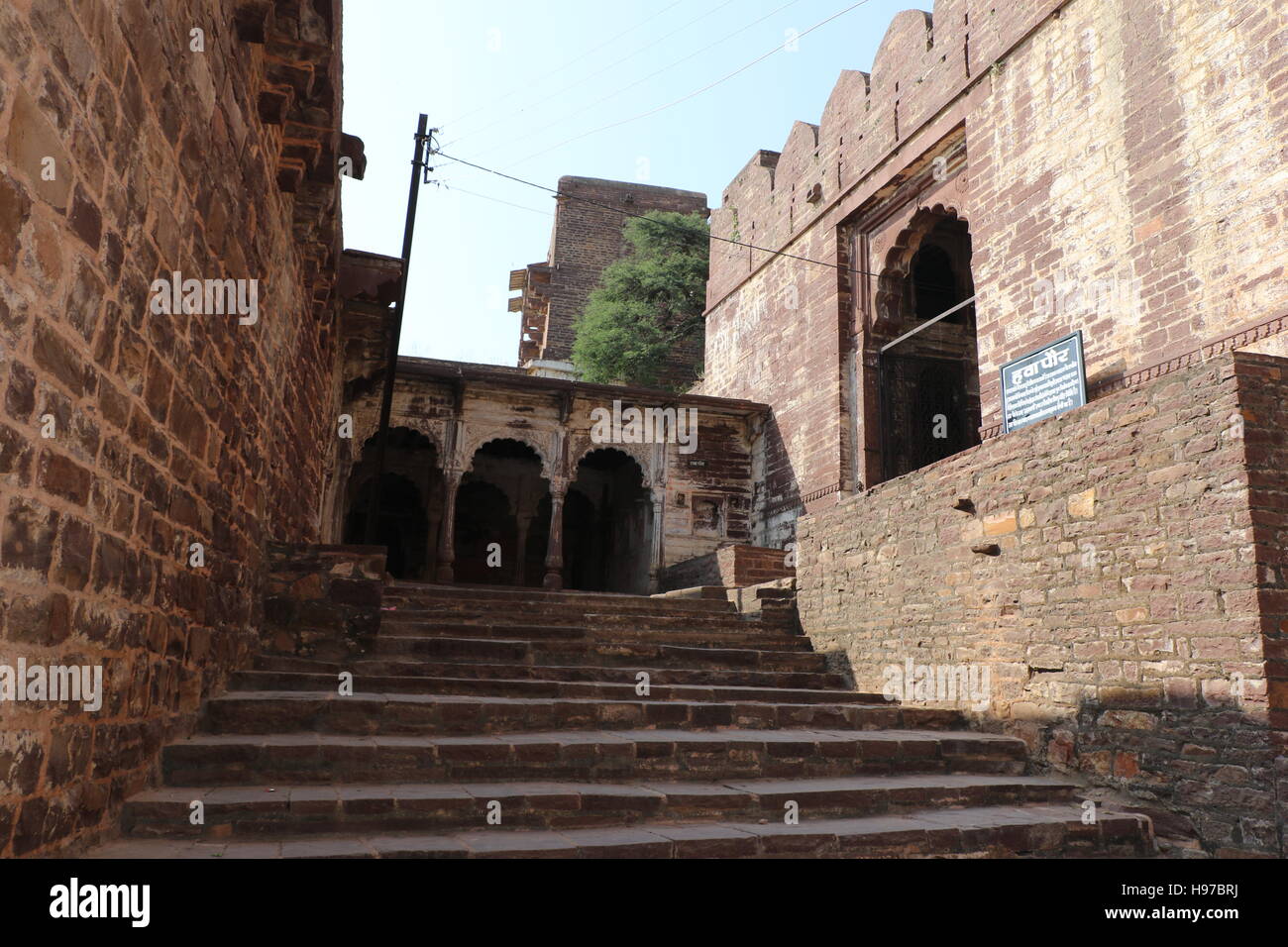Entrance of thousand years old Narwar Fort Stock Photo - Alamy