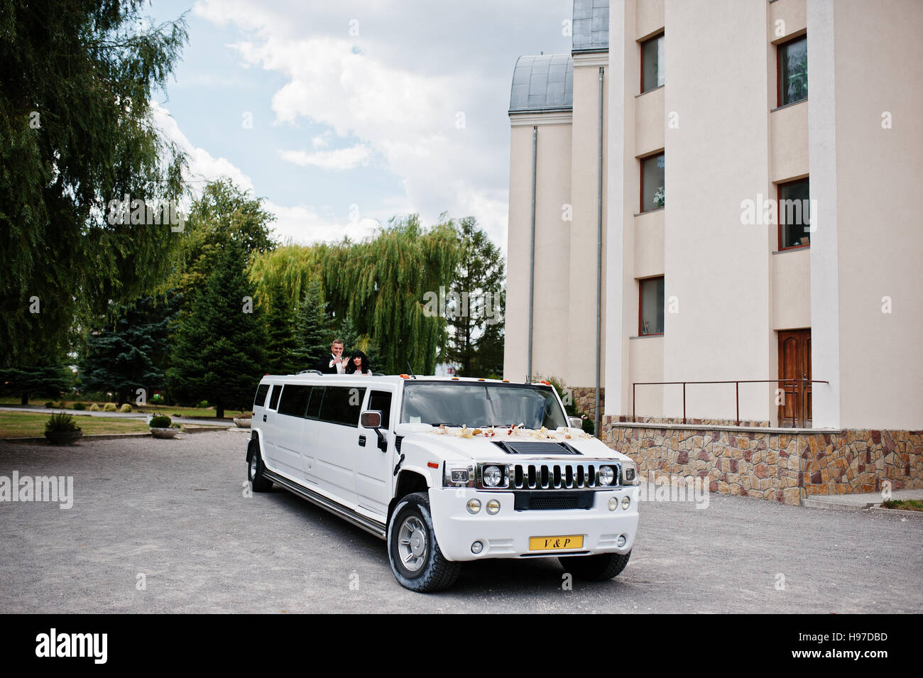 White Hummer Limo Wedding