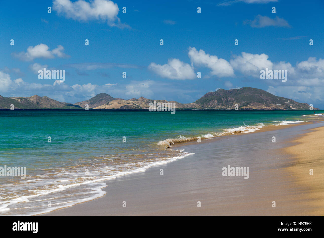 Nevis island beach mountain hi-res stock photography and images - Alamy