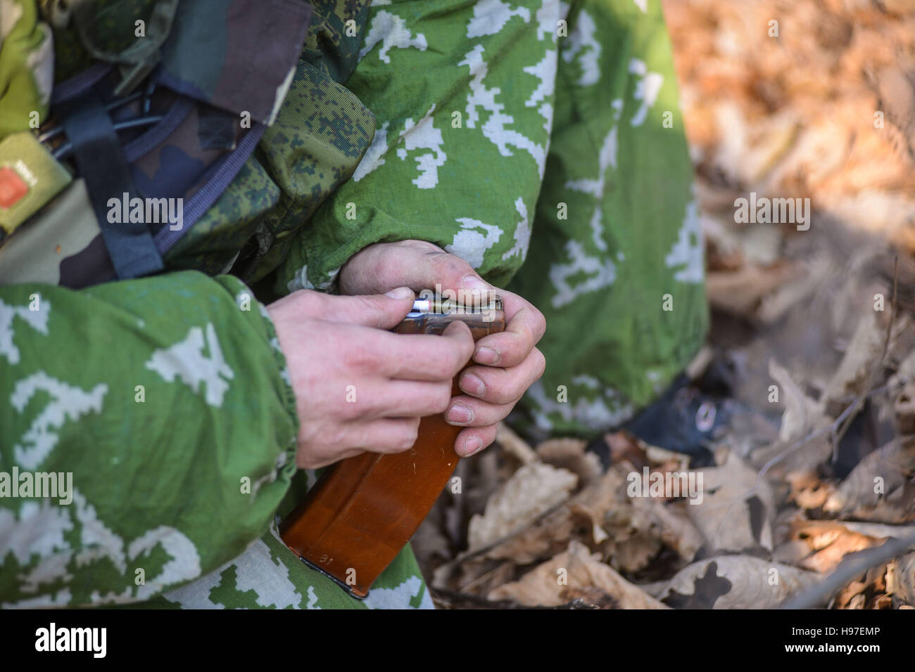 Russian soldiers charging machine cartridges close up Stock Photo - Alamy