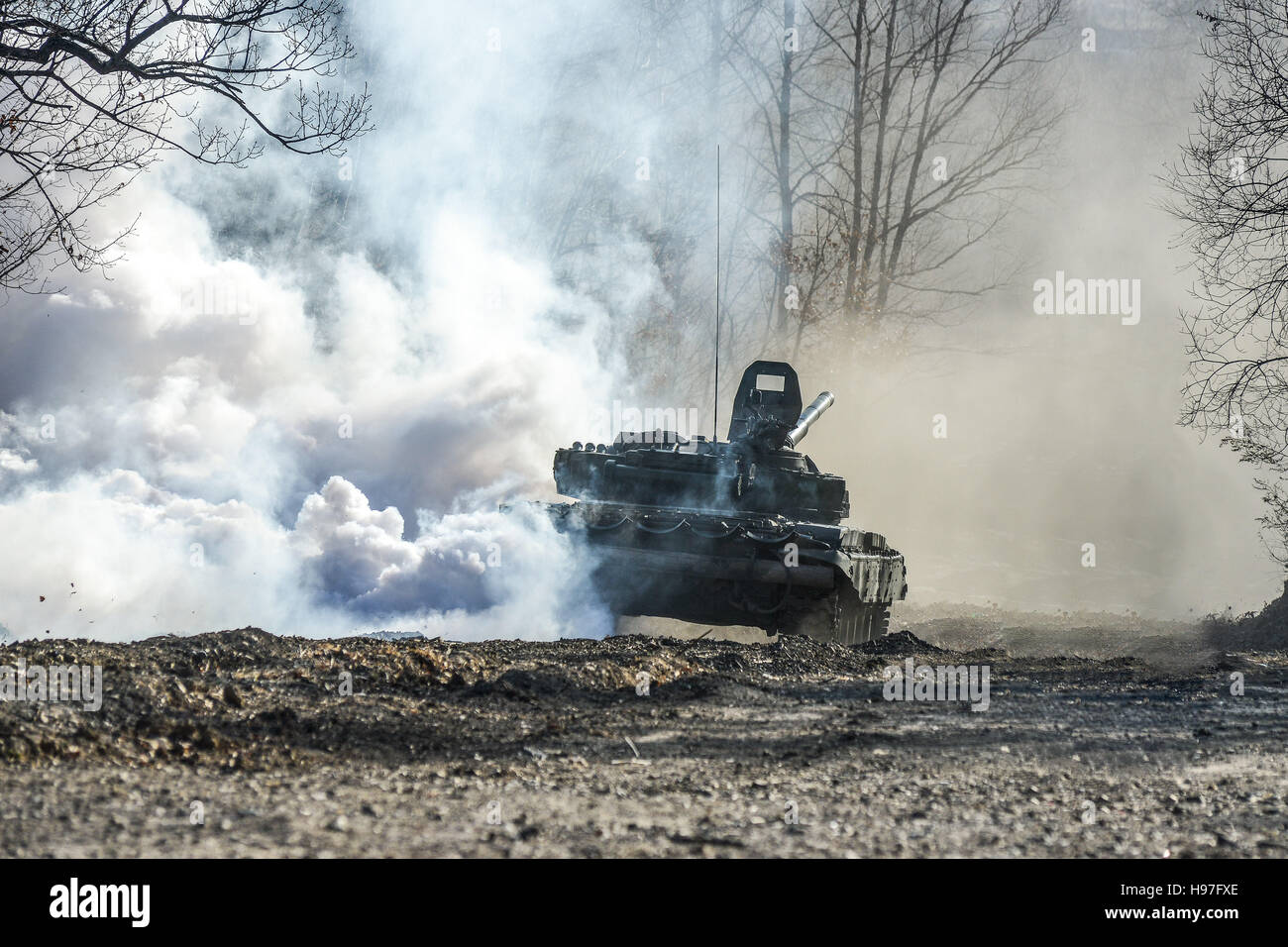 Russian tank T-72 Stock Photo - Alamy