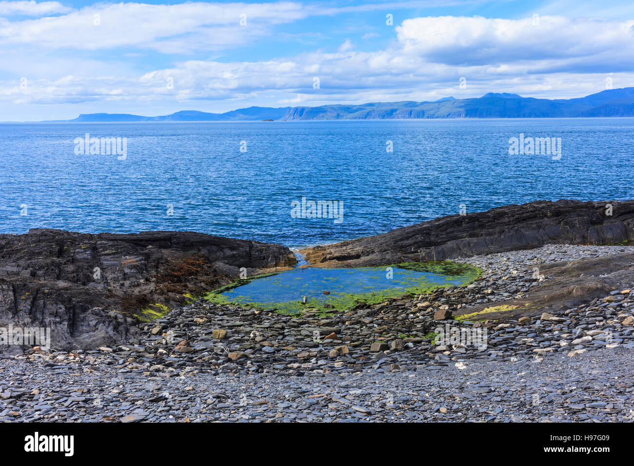 Rock pool, Cullipool, Luing Stock Photo - Alamy