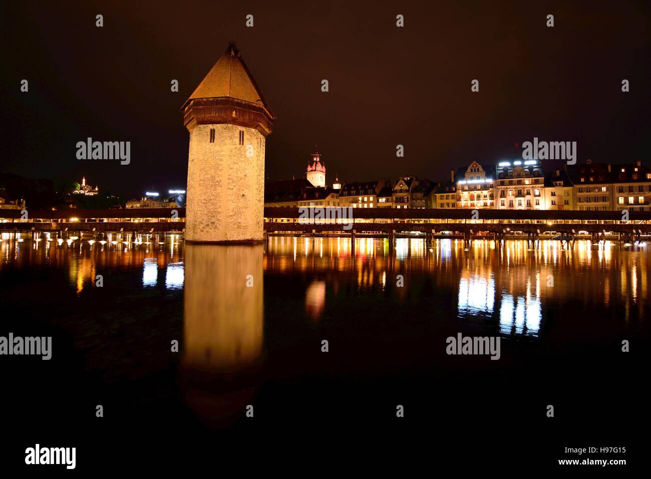 Night view of Chapel Bridge in Lucerne, Switzerland Stock Photo - Alamy