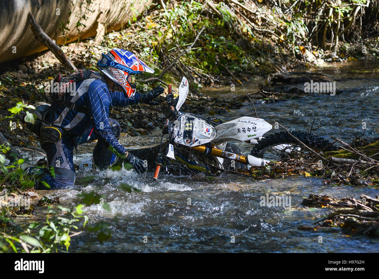 On the edge 2016 Hard Enduro Rally Stock Photo - Alamy