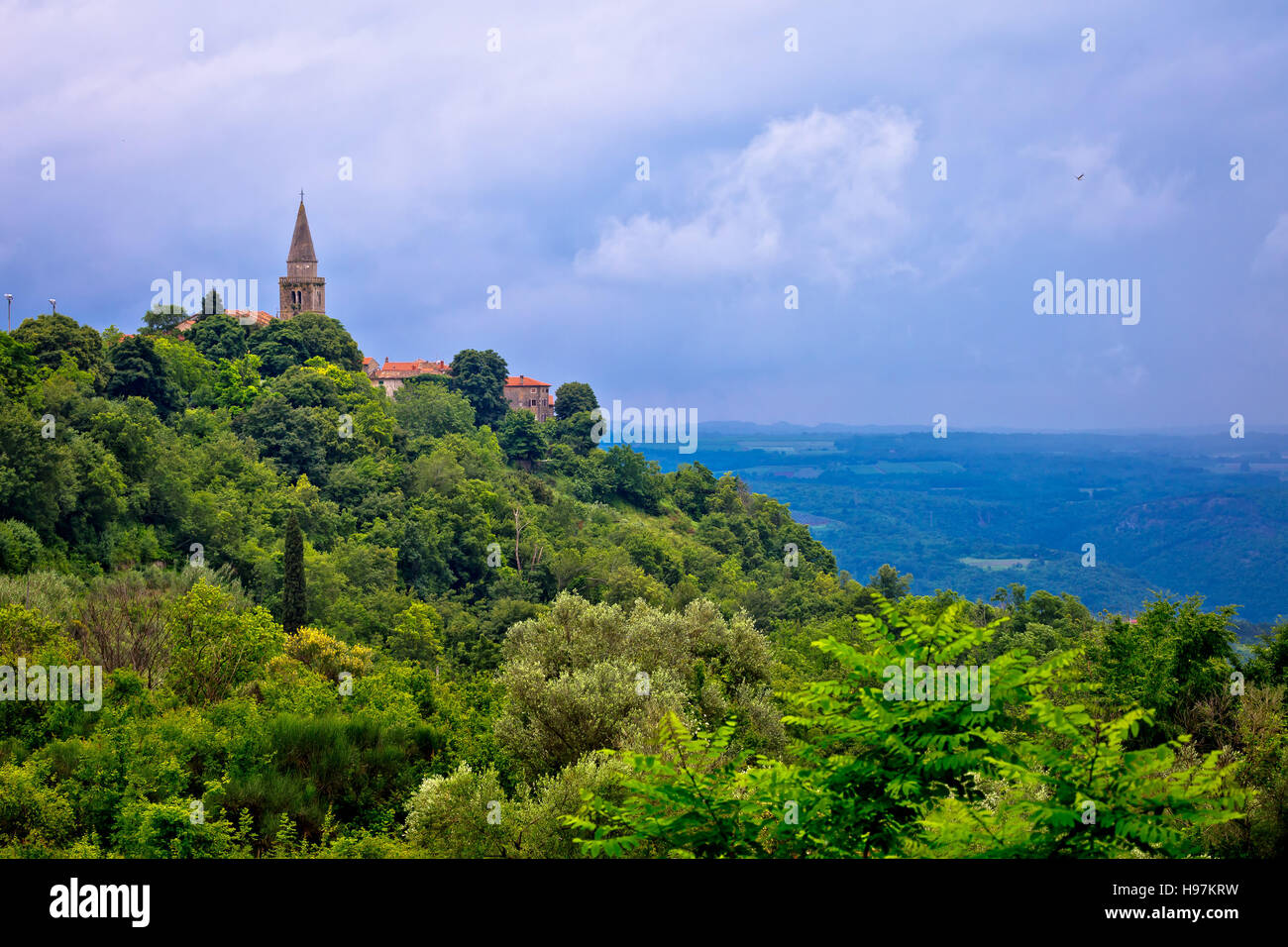 Village architecture hi-res stock photography and images - Alamy