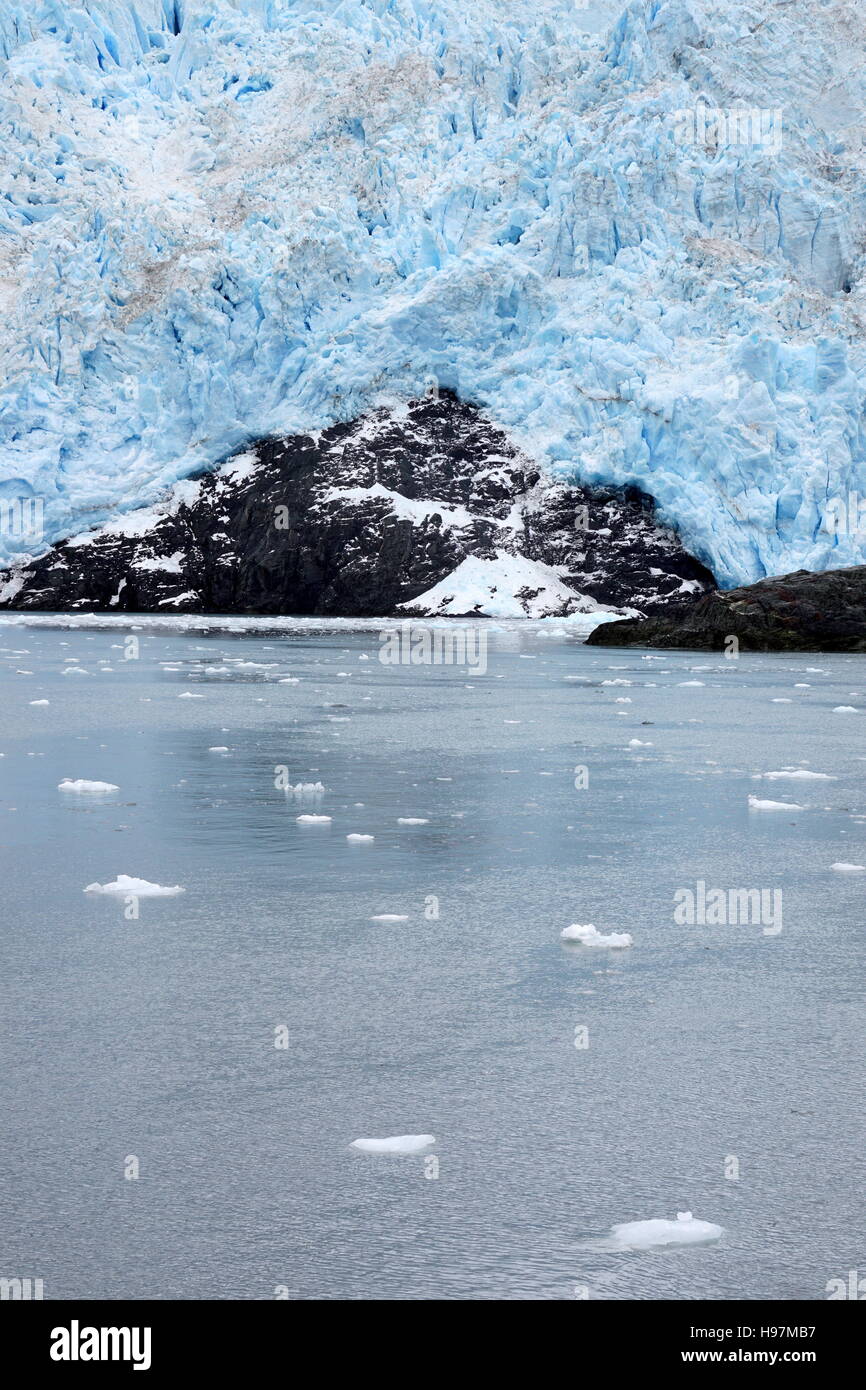 Pieces of ice floating in the Alaskan glacier water, Kenai Fjords ...