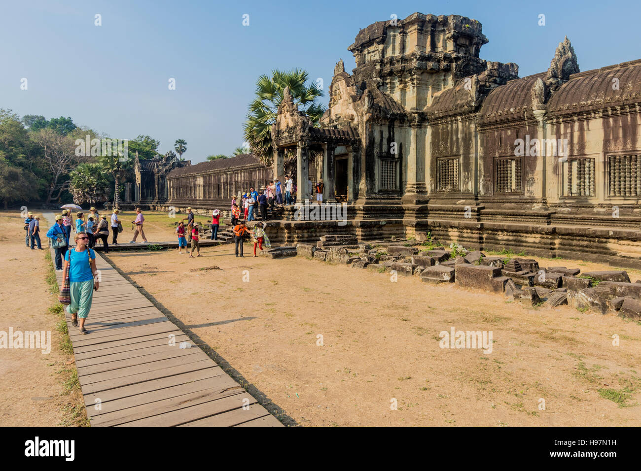 Tourist visiting Angor wat temple in Siem Reap Cambodia Stock Photo - Alamy