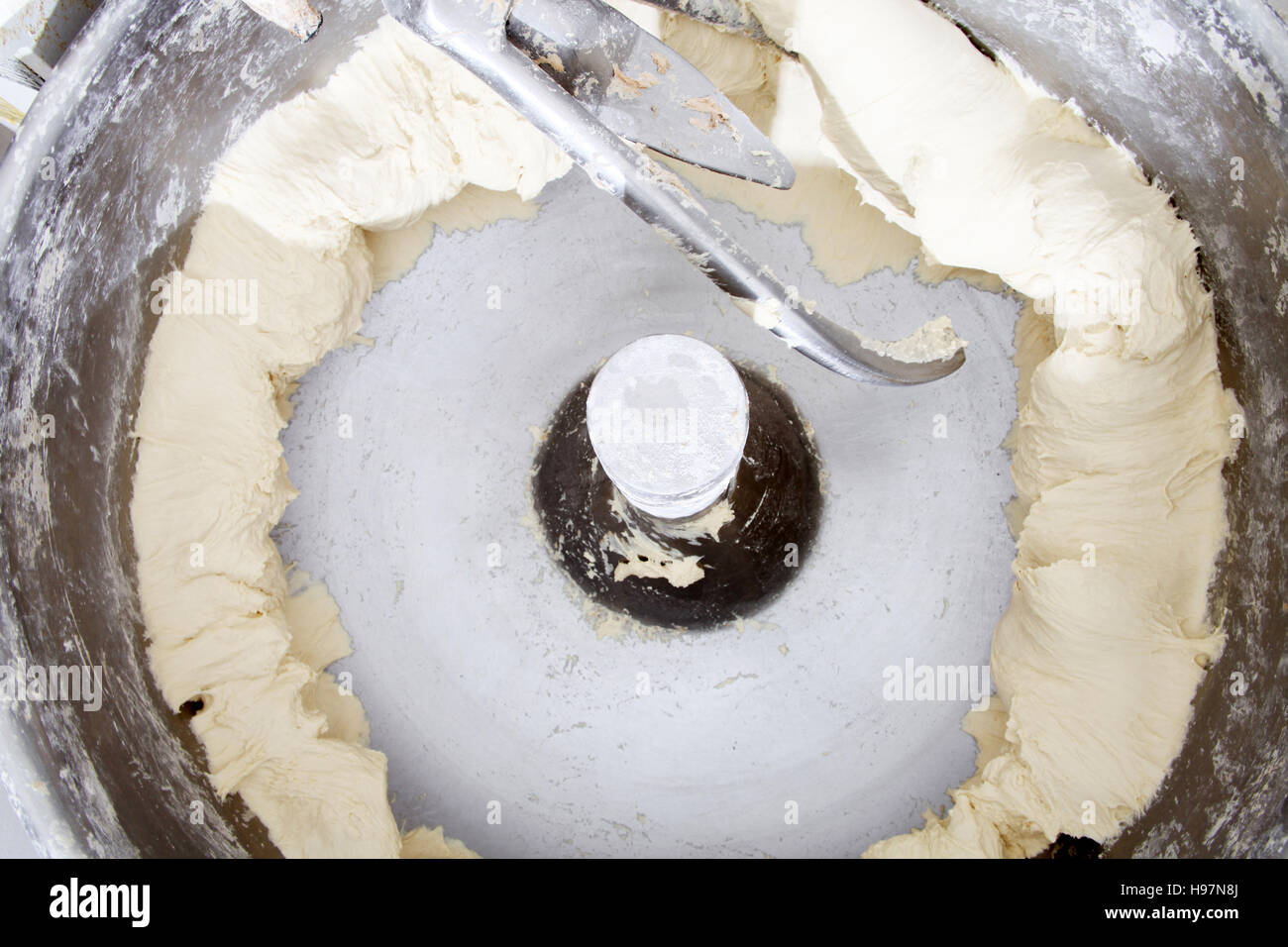 Automatic kneading dough hi-res stock photography and images - Alamy