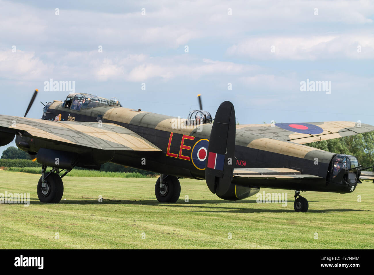 Lancaster bomber iconic ww2 aircraft hi-res stock photography and ...