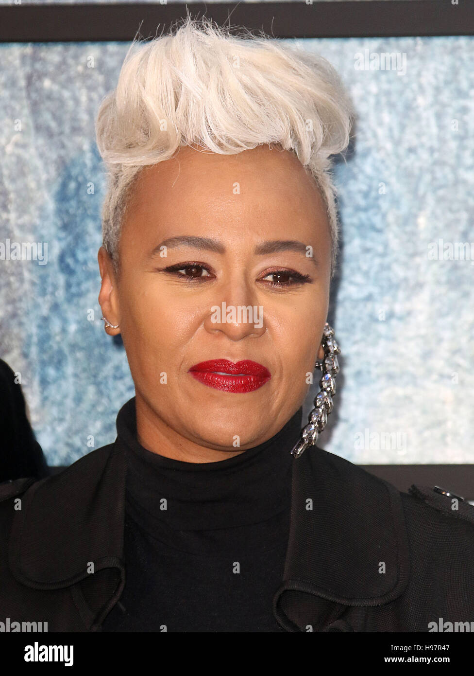 Sep 20, 2016 - Emilie Sande attending "The Girl On The Train" - World ...