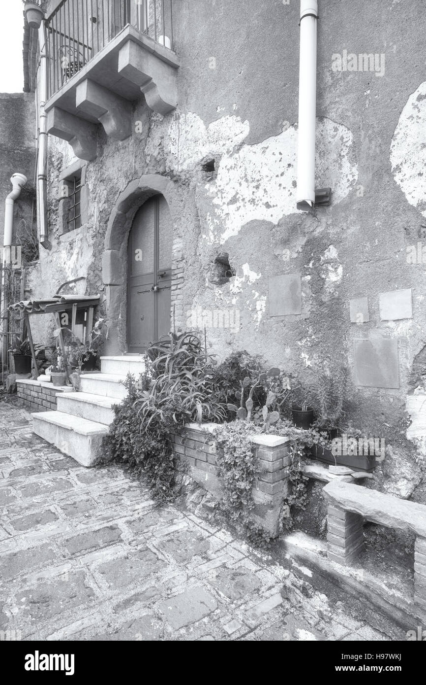 Historical centre of Savoca, Messina, Sicily Stock Photo - Alamy