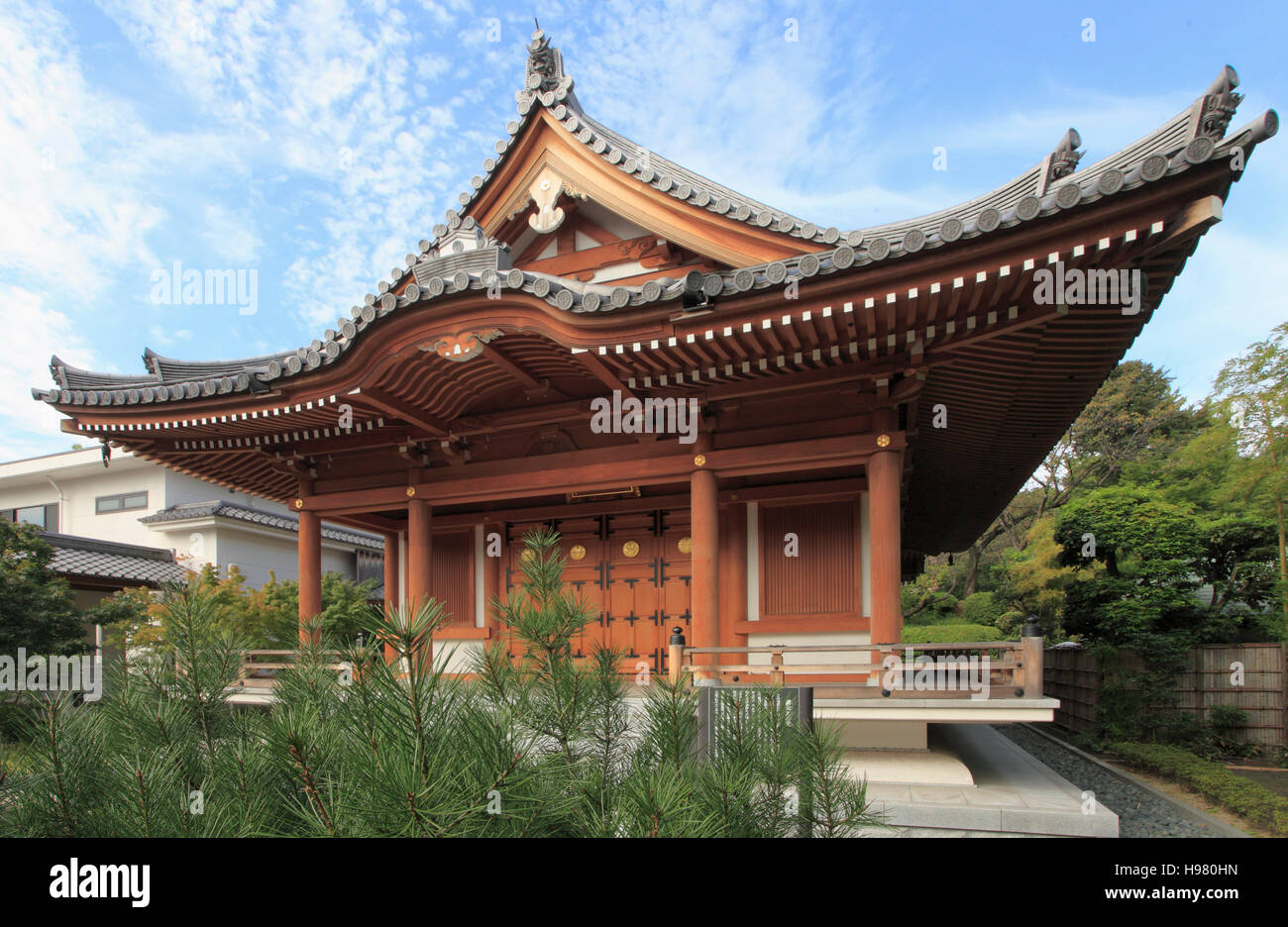 Zojoji temple hi-res stock photography and images - Alamy