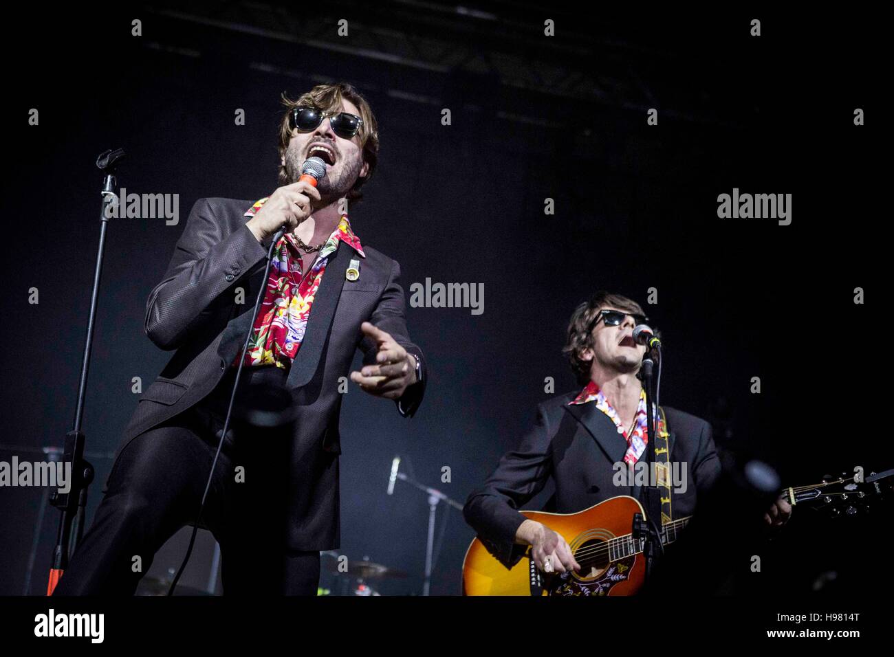Milan, Italy. 17th Nov, 2016. The italian pop duo Gli Shazami pictured ...